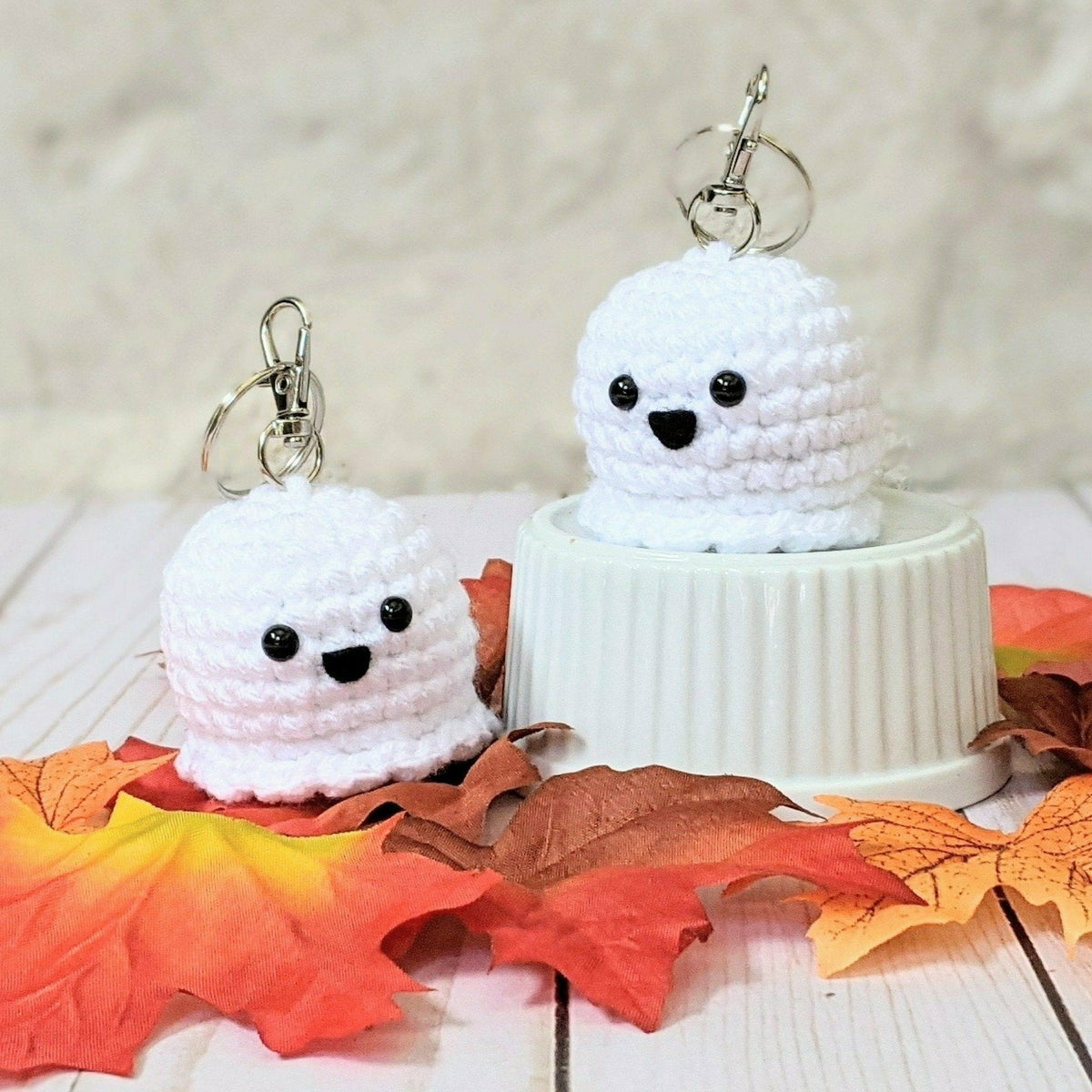 CROCHET PATTERN: Halloween Ghost Keychain Plush, Amigurumi Fall Gho...